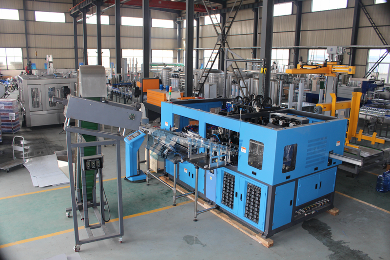 2 4 cavity Full Automatic 1.5 Liter water pet Bottle Blow Molding ...